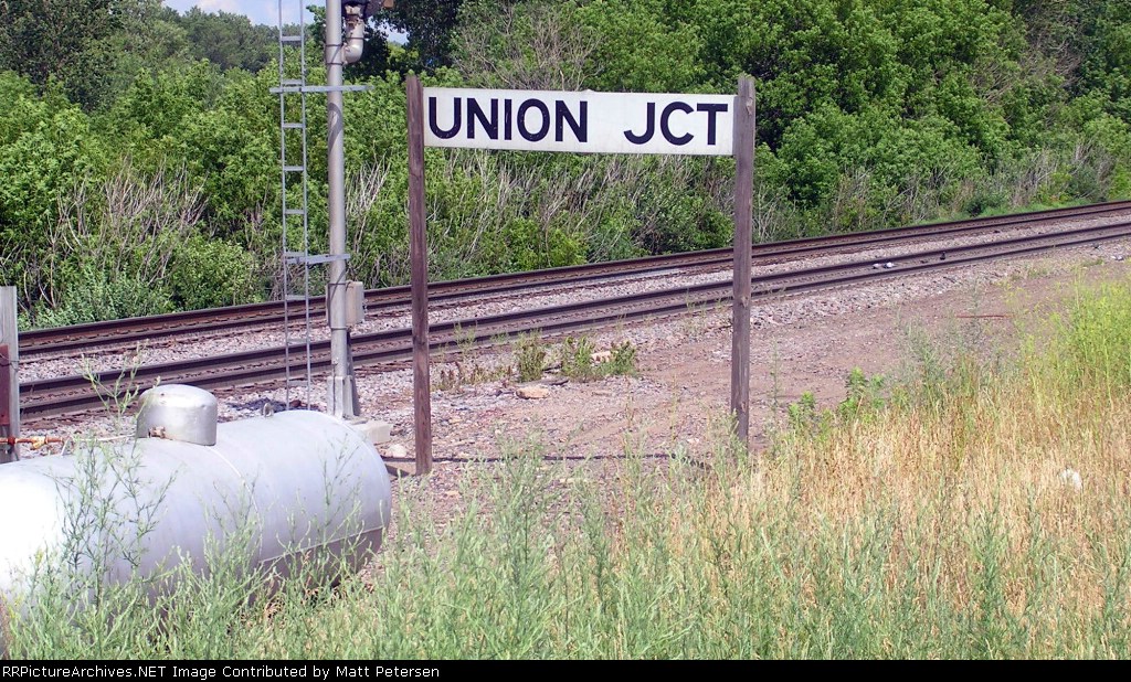 Station Sign Union Jct, BNSF St. Paul Sub MP 6.7